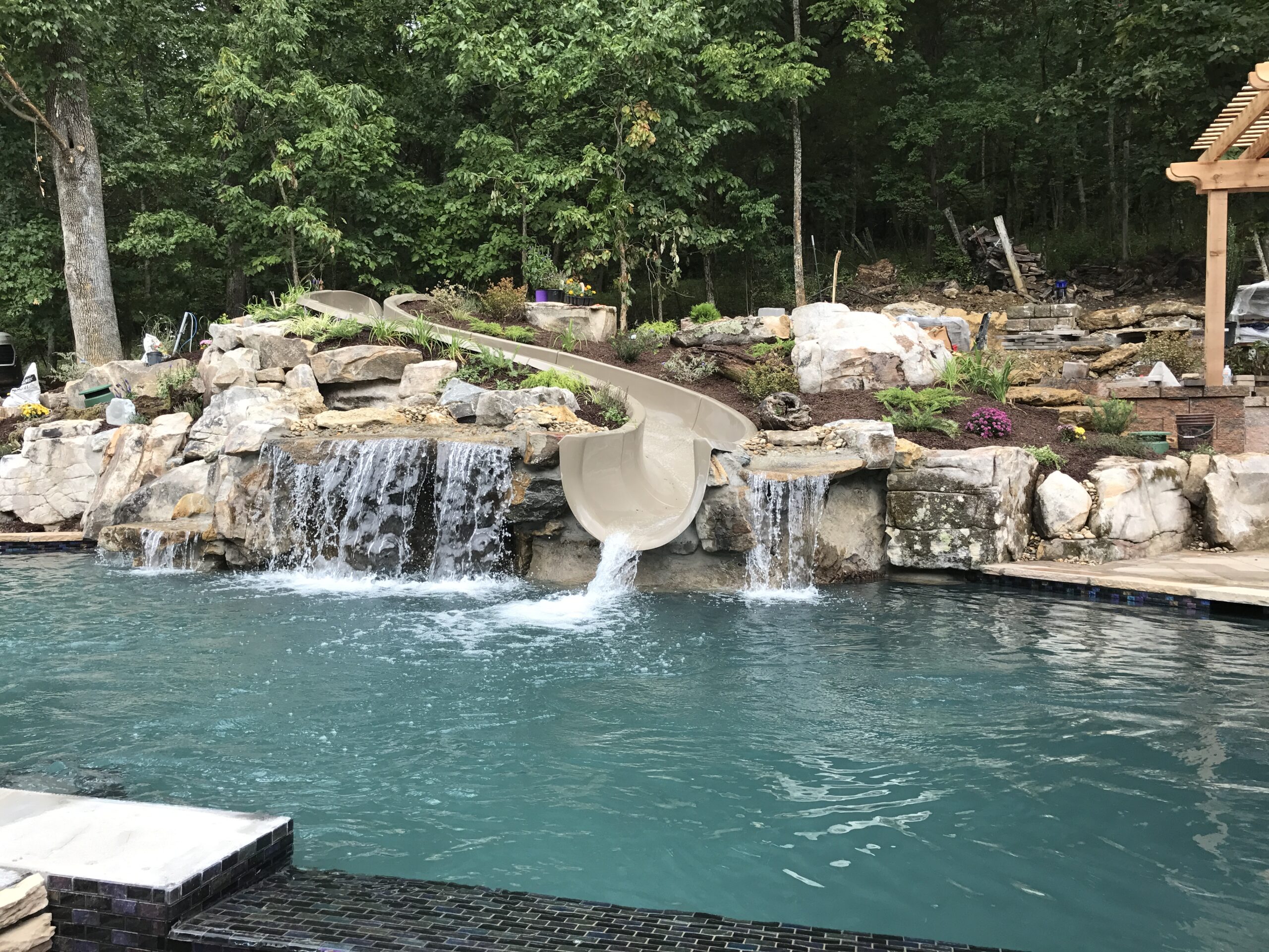 Transform Your Backyard Into Your Own Personal Oasis With These Awesome ...